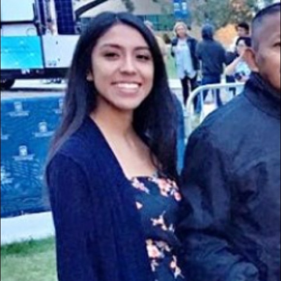 Nayely's Closet (@nayelyrojas) | Poshmark